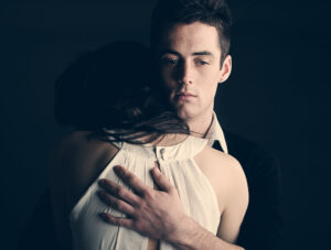 17 Signs of Hysterical Bonding and What They Really Mean – psychlove.co